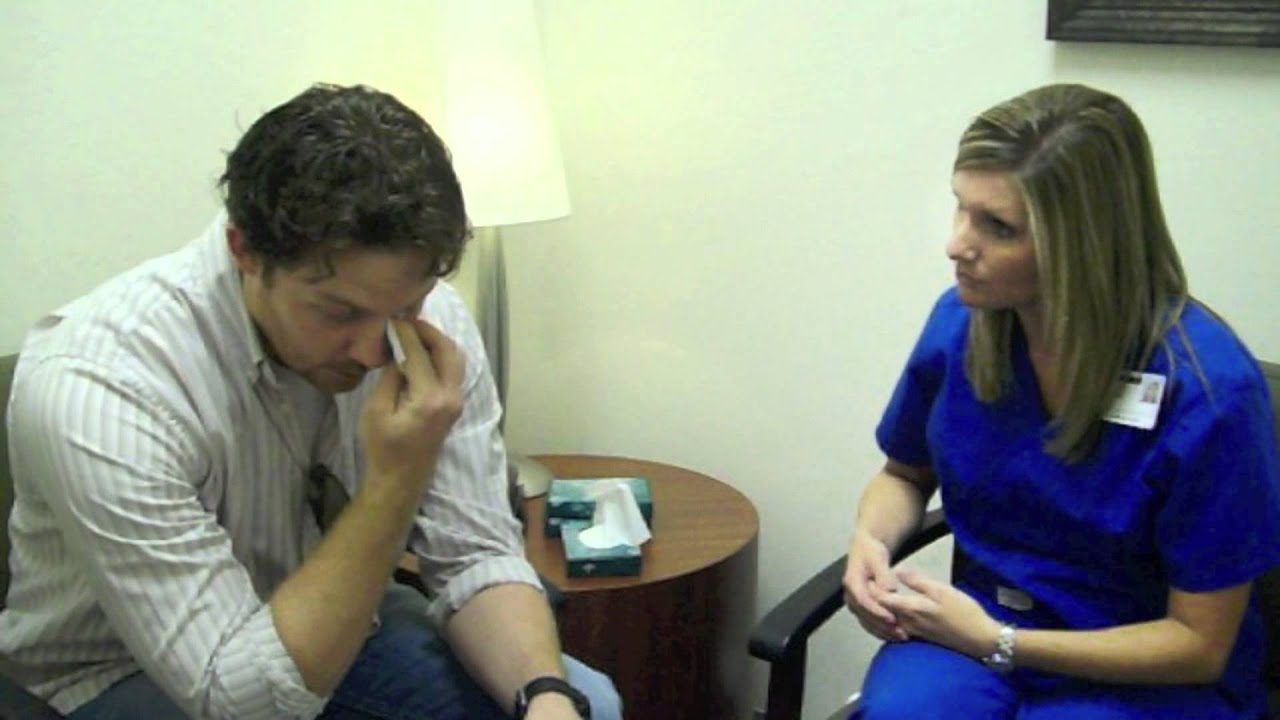 Family Presence During Cardiopulmonary Resuscitation - YouTube