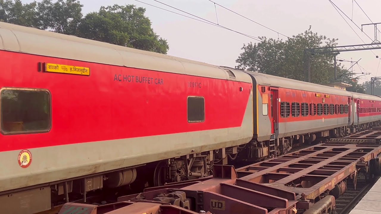 Goa express train 12780 - YouTube