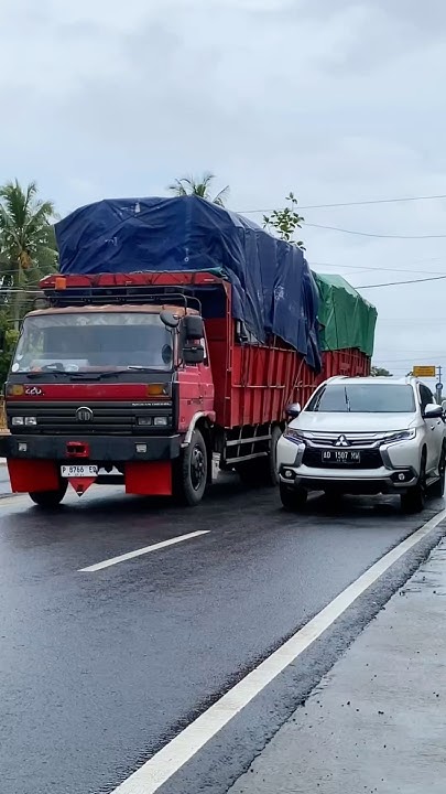 TRUK GANDENG PANJANG MUATAN PENUH KAYU SANGAT BERAT MELAJU OLENG #shorts #trending #subscribe ...