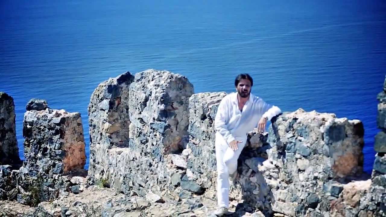 Bijan Mortazavi - "Baanooye Setareh Chin" New Song (Coming Soon!) - YouTube