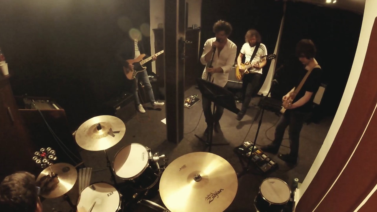 Dizzy - Vic Reeves & Wonderstuff by The Reveres +1 - YouTube