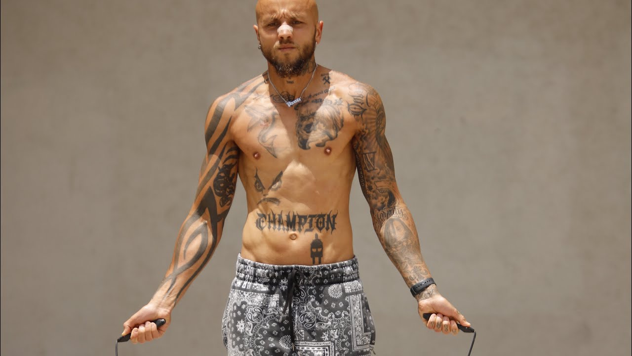 How To Jump Rope Like A Boxer (5 EASY STEPS) - YouTube