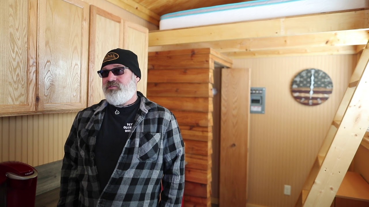 Racine tiny homes offered as model for Janesville's homeless - YouTube