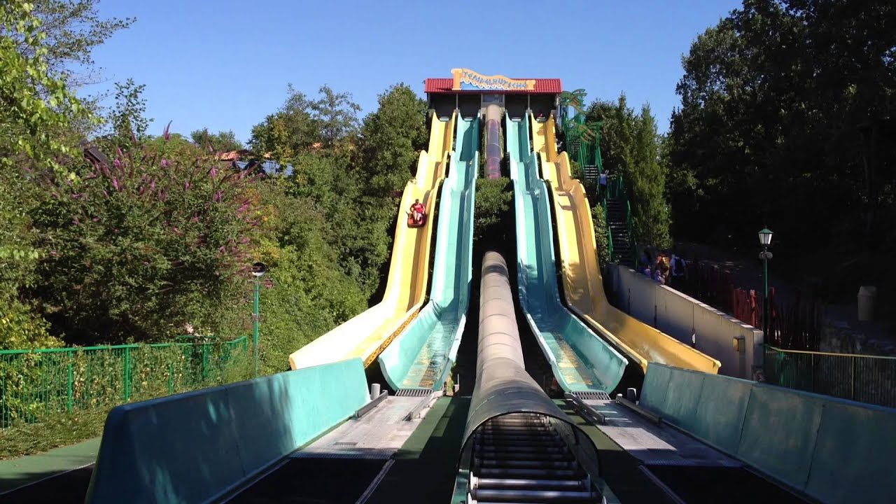 Familypark Rust, Zwischenfall auf der Tempelrutsche - YouTube