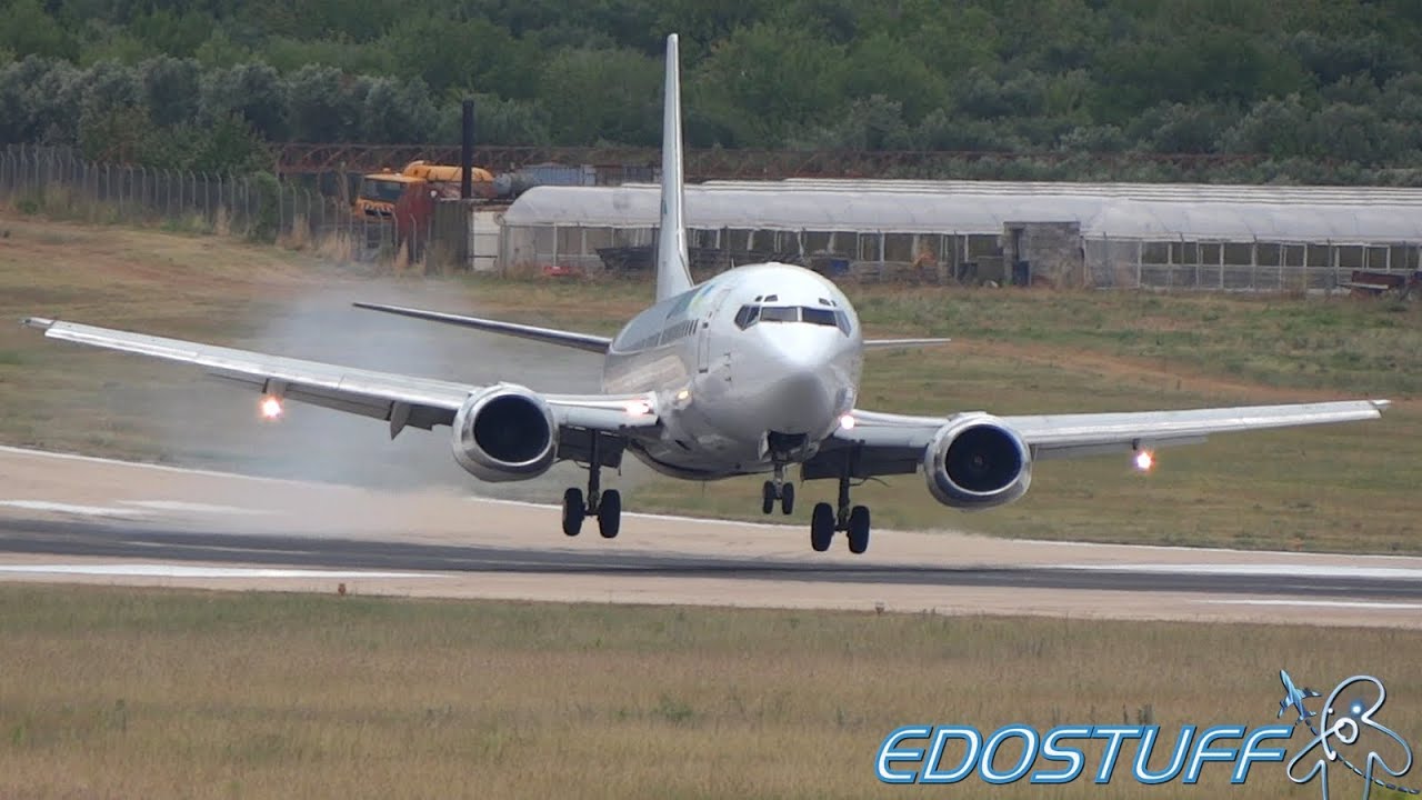 Hard and Bumpy Air Onix Boeing 737 Landing at Split airport SPU/LDSP ...