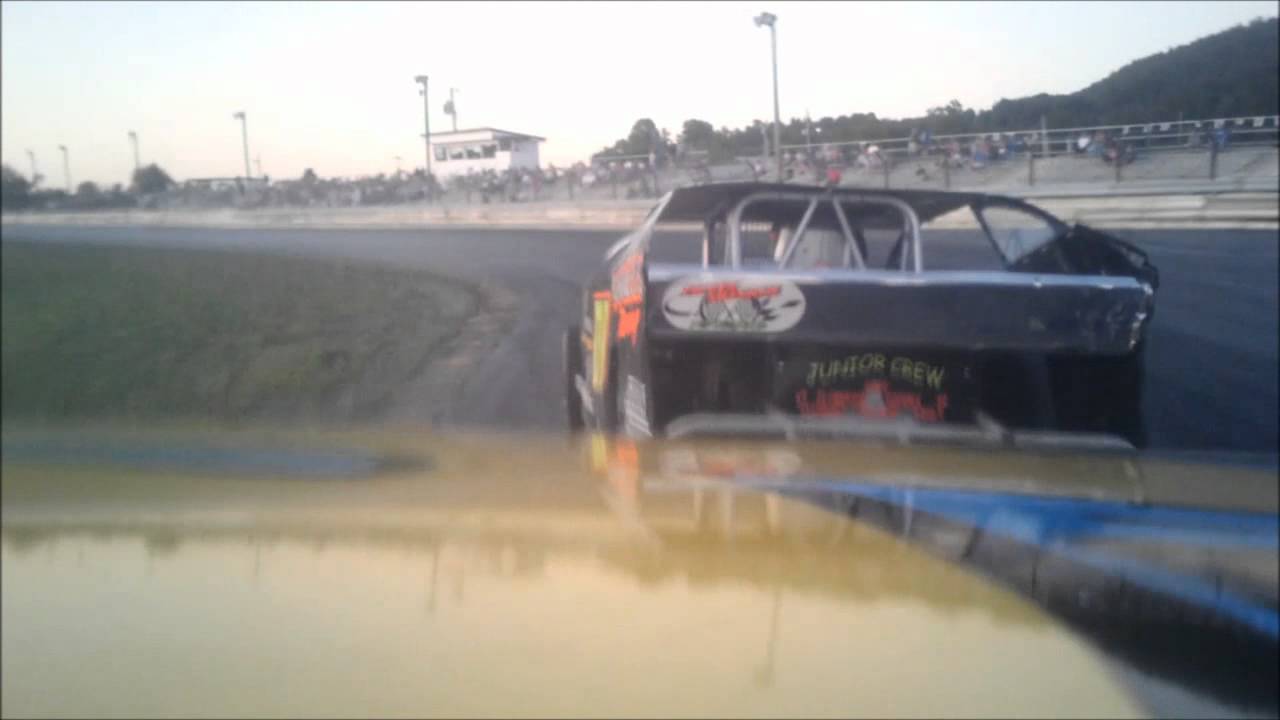 Jessey Mueller wins at Devil's Bowl Speedway - YouTube