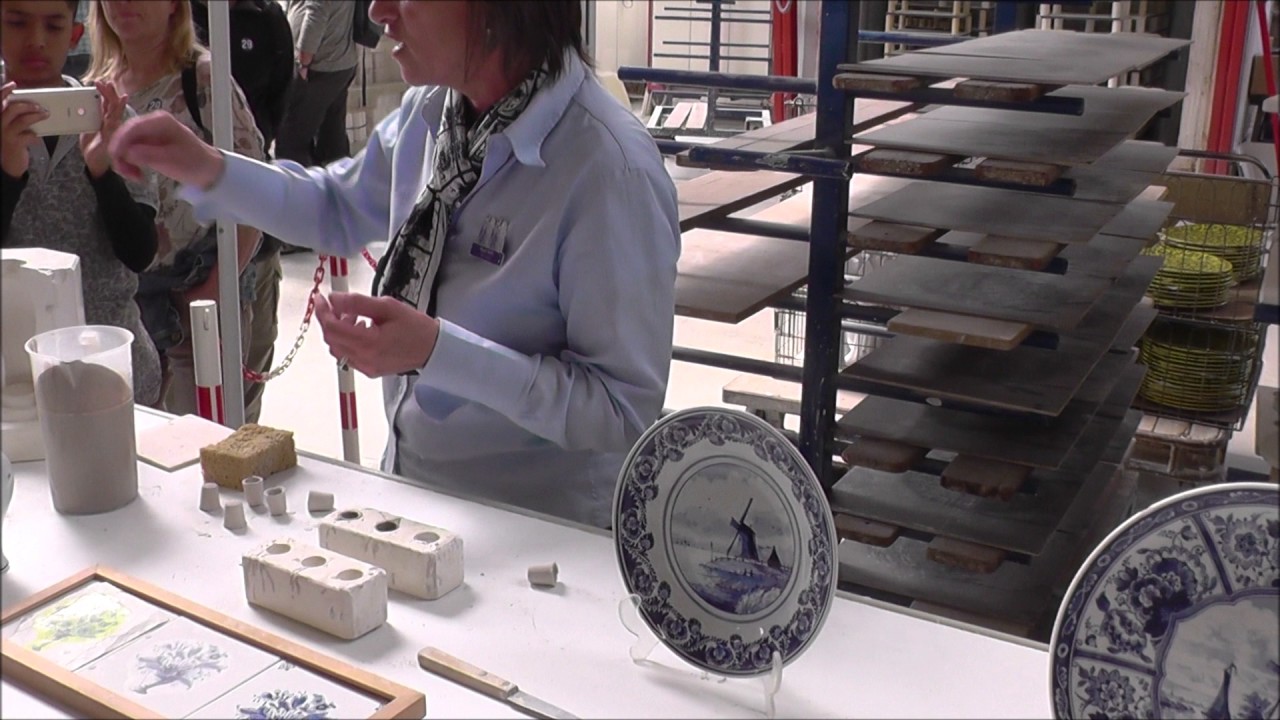 Visiting the Royal Delft blue pottery factory (3/4), Delft, Netherlands ...