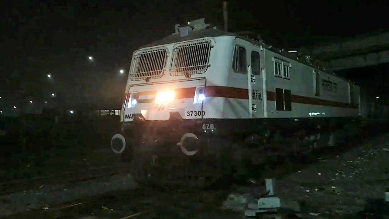 (12412) INTERCITY SF EXPRESS (Amritsar - Chandigarh) With (GZB) WAP7 ...