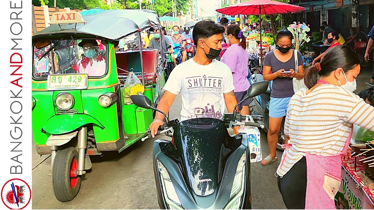 Happy Sunday Morning | STREET FOOD in Bangkok Thailand - YouTube