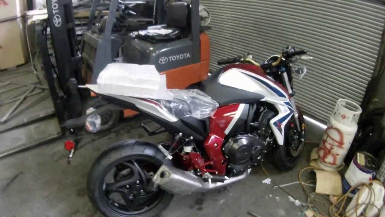 Honda CB1000r 2014 unboxing and walkaround - YouTube