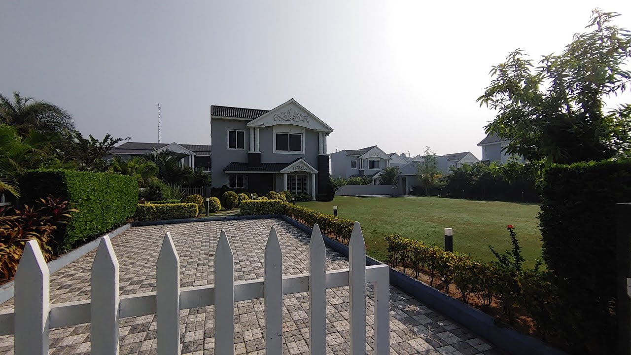 Luxurious Farm Houses at Surat-Navsari Road - YouTube
