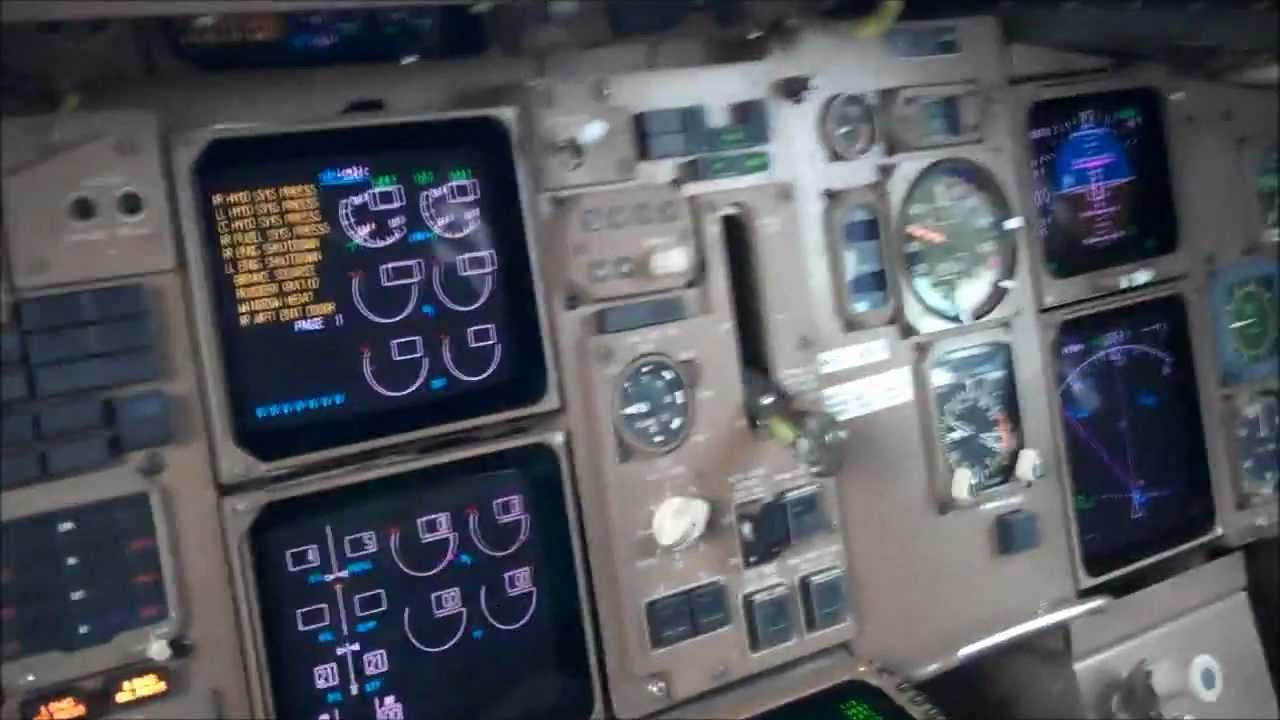 HD | Delta Airlines 757-200 Cockpit Overview | Selfridge Air Show 2011 ...