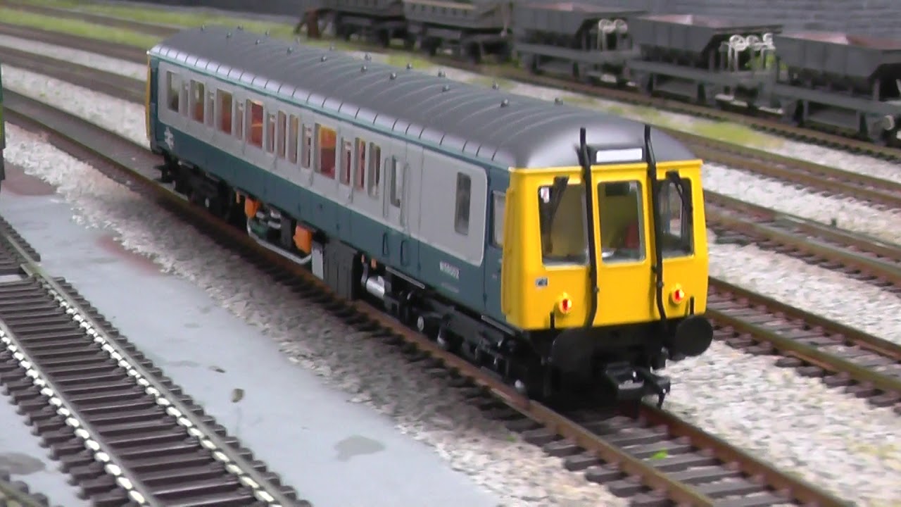 Dapol class 121 122 decoder sound fit - YouTube