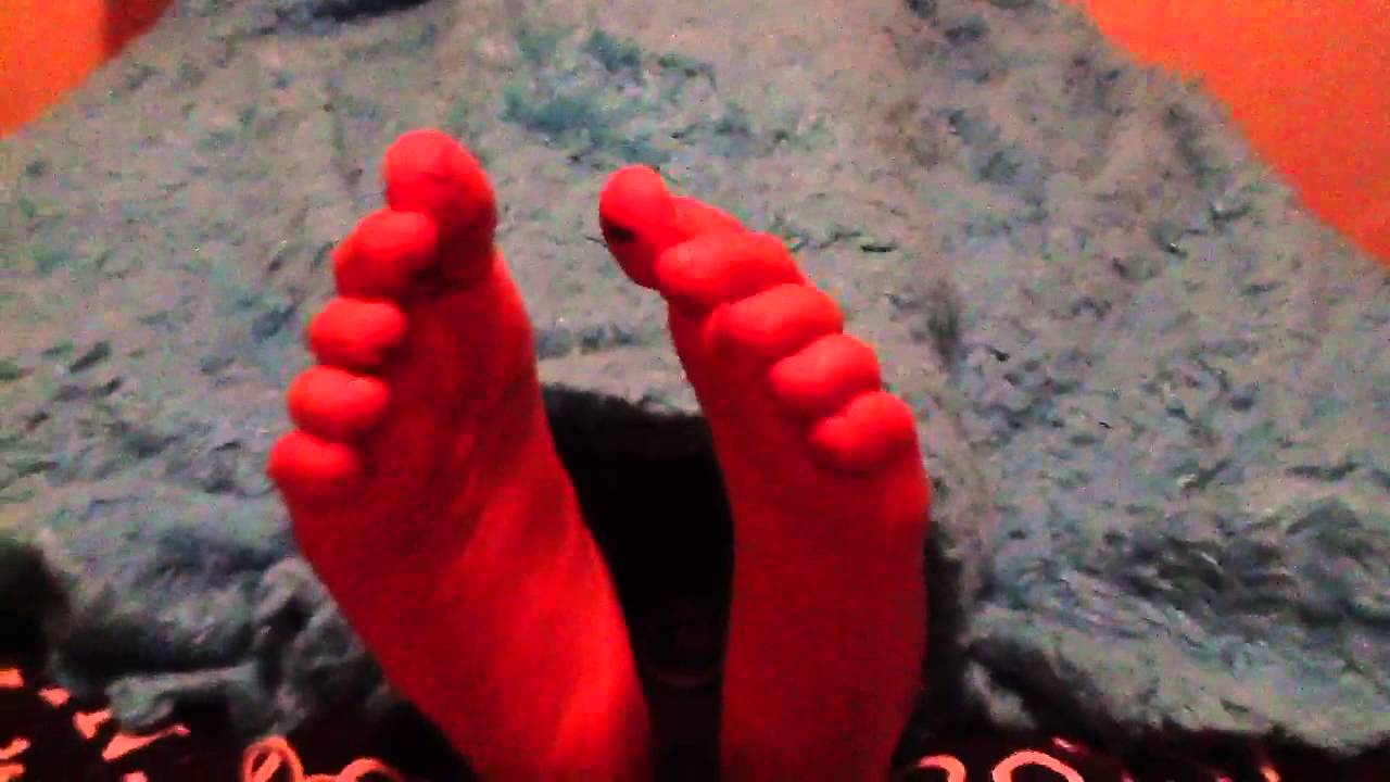 The toe show - YouTube