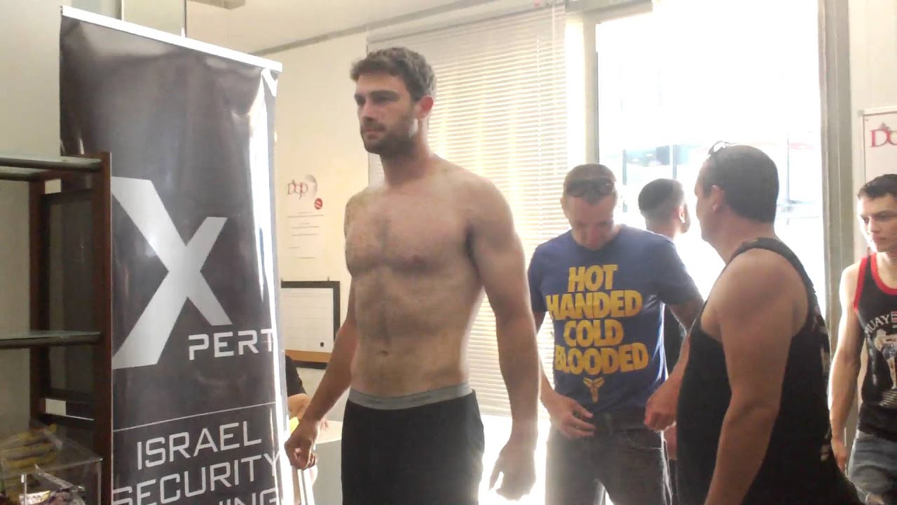 Alex Trafton's Weigh-in - YouTube