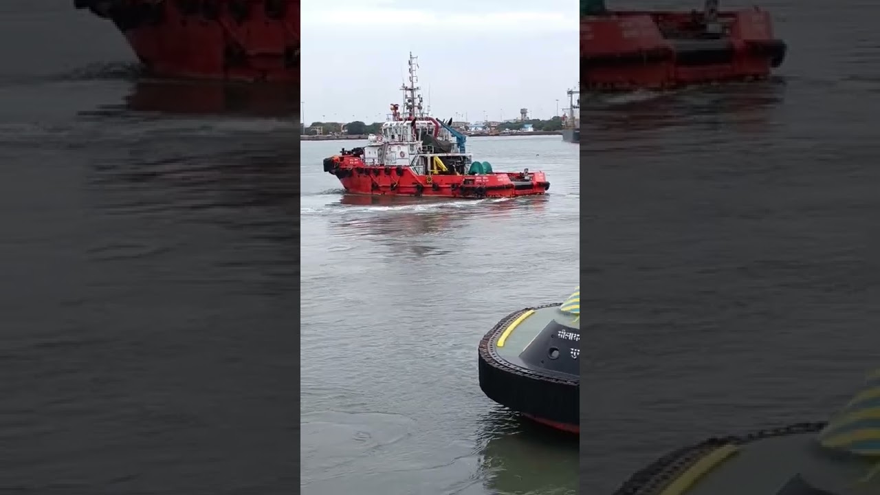 Tanker Ship Jetty Alongside prosess with tug boat - YouTube