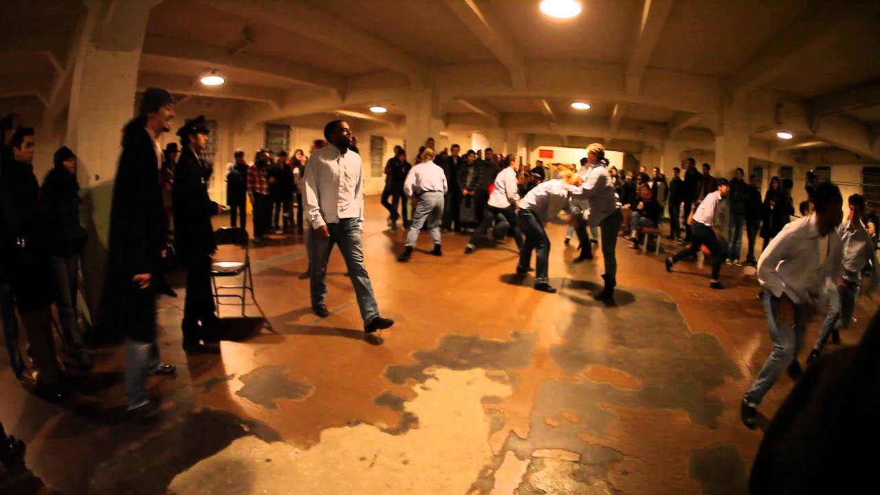 Prison Fight at Alcatraz - YouTube
