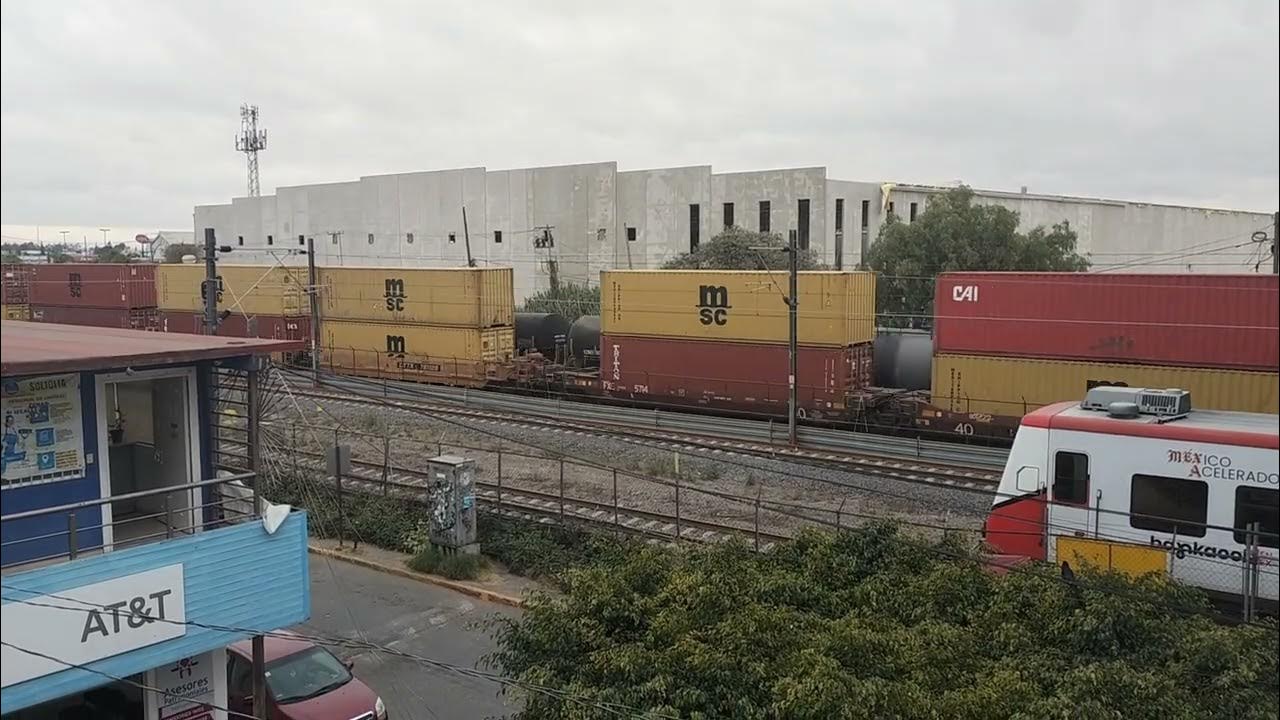 Intermodal manzanillo al norte FXE 4612 4551 encuentro piedras negras al sur FXE 4913.4019. 4128 ...