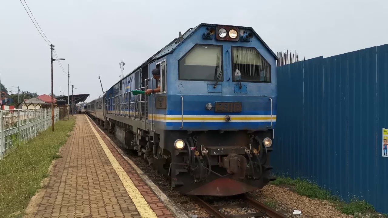 1/10/2019 KTM KM588.50 Segamat - YouTube