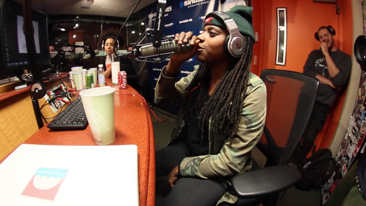 Chelsea Reject Freestyle on Showoff Radio with Statik Selektah - YouTube