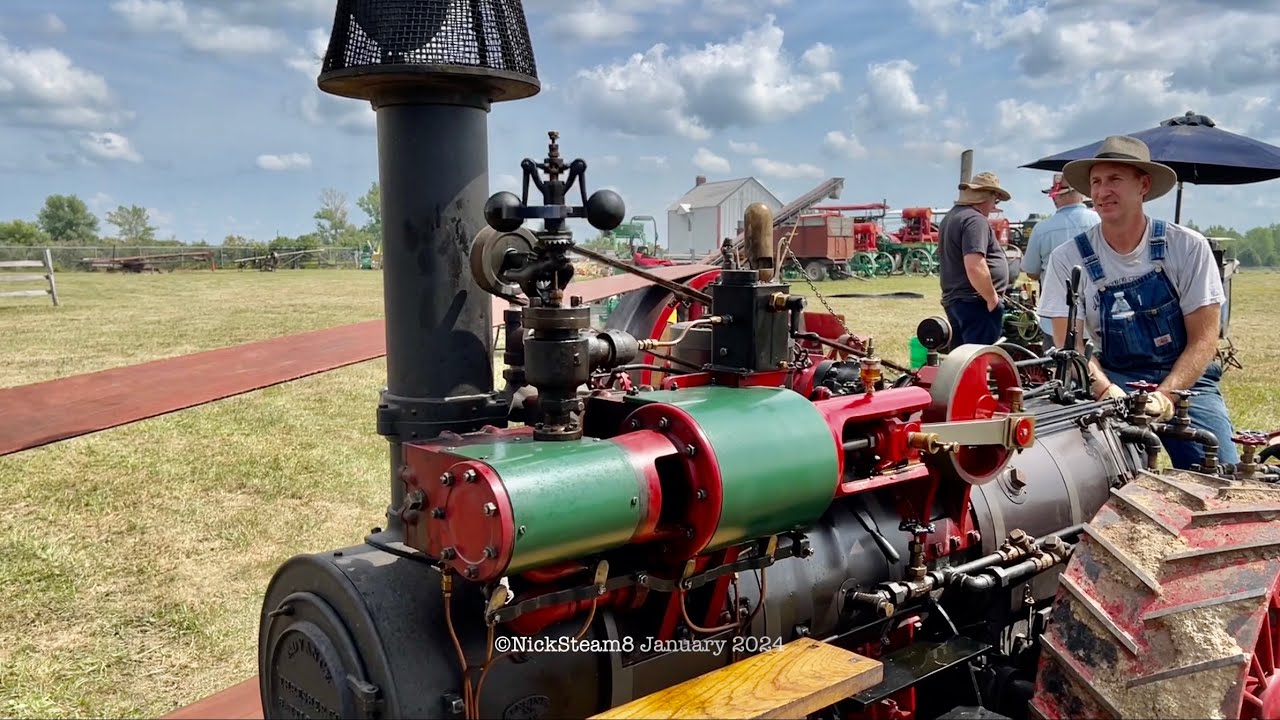 Scale Advance Steam Engine - YouTube