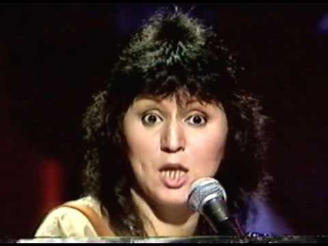 Ana Mazzotti - Vidas Amargas (Radio e TV Cultura SP) - YouTube