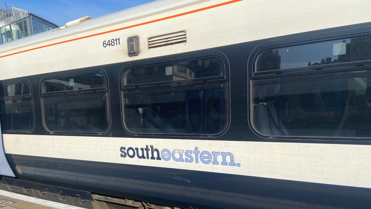 Journey on the Southeastern Class 465 Train from London Charing Cross ...