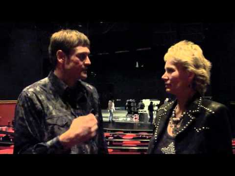 Tie-down roper Stran Smith - YouTube