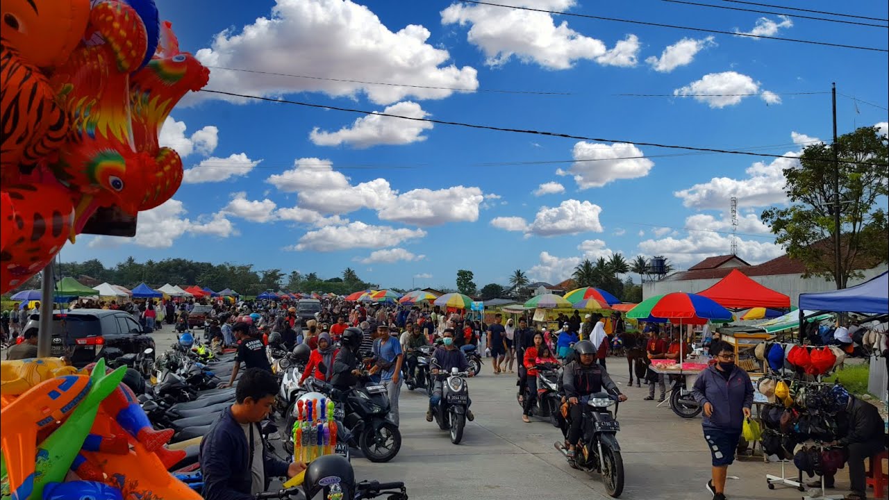Garut - Morning Walk, Pasar Kaget Rancabango, Garut West Java - YouTube