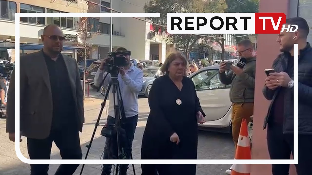 Ema Çoku paraqitet në SPAK - YouTube