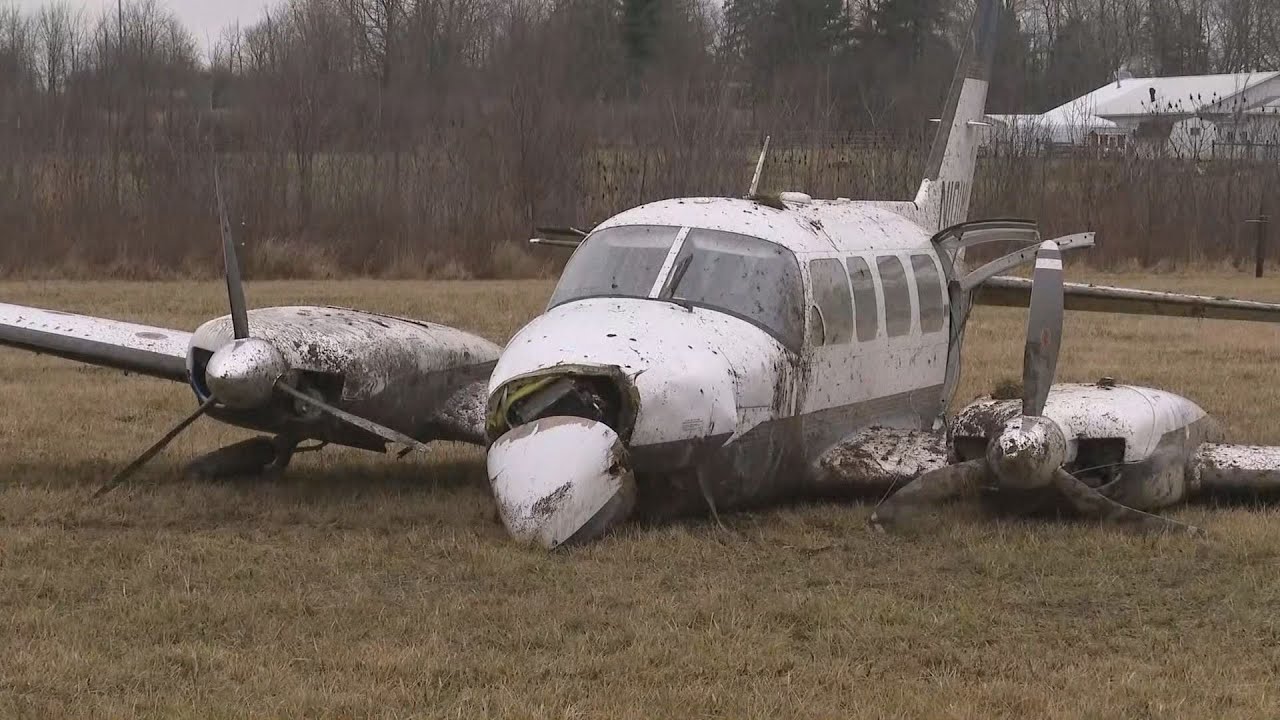 VIDEO | Plane carrying federal inmate crashes at Geauga County Airport ...