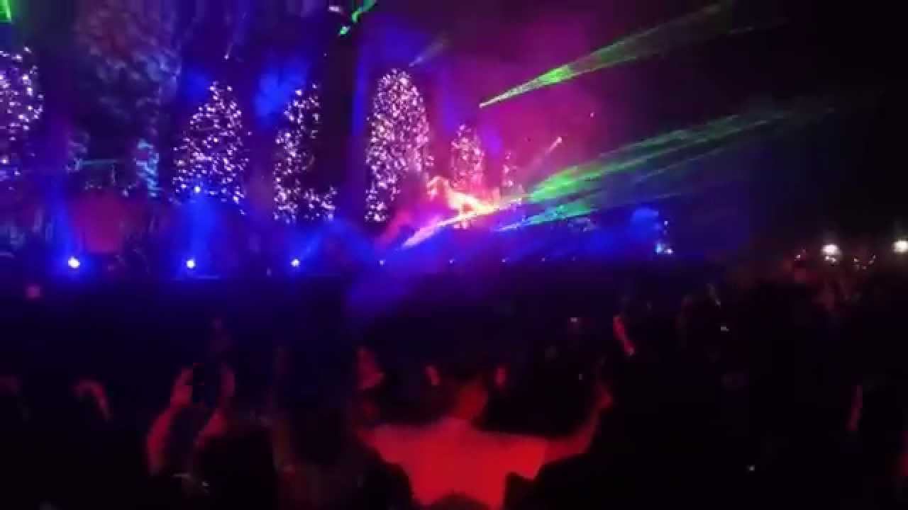 EDC UK 2015 - Main Stage - GoPro Hero 4 HD - YouTube