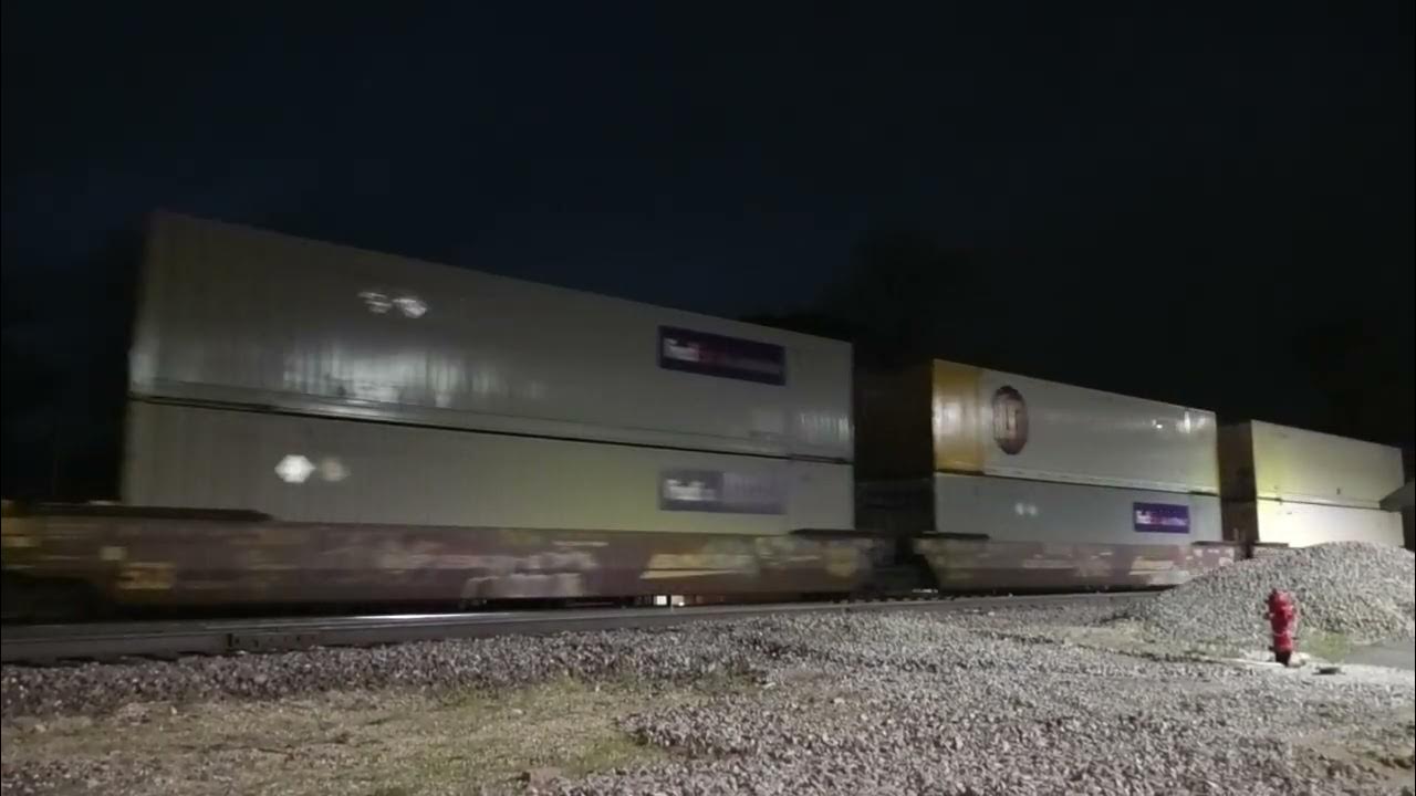BNSF 6116 West in Coal City, IL 5/14/21 - YouTube