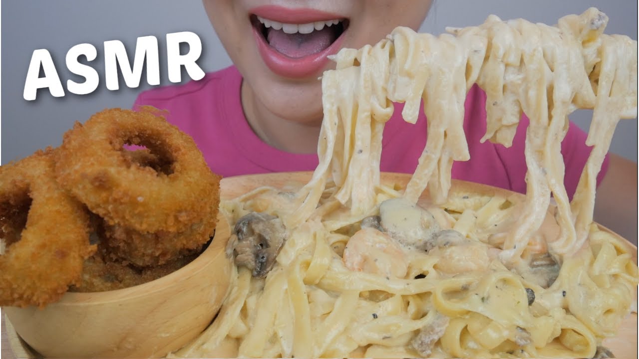 ASMR *OLIVE GARDEN Creamy Alfredo Pasta with Crispy Deep Fried Onion Rings NO TALKING Eating ...