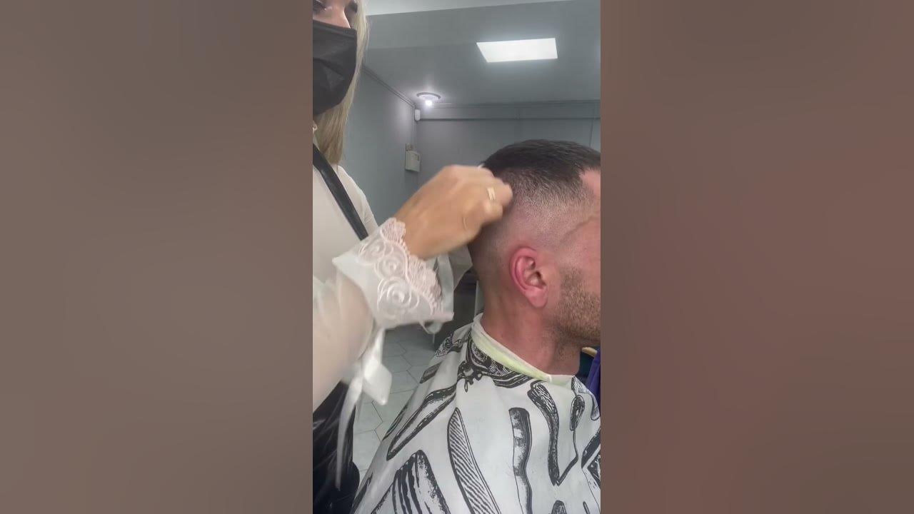 Beautiful Barberette Giving Head Massage Youtube