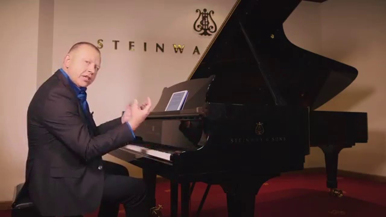 Piano lesson on large stretches, part 1 - YouTube