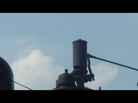 Train Whistle on Synthesizer (Reading 6 Chime) - YouTube