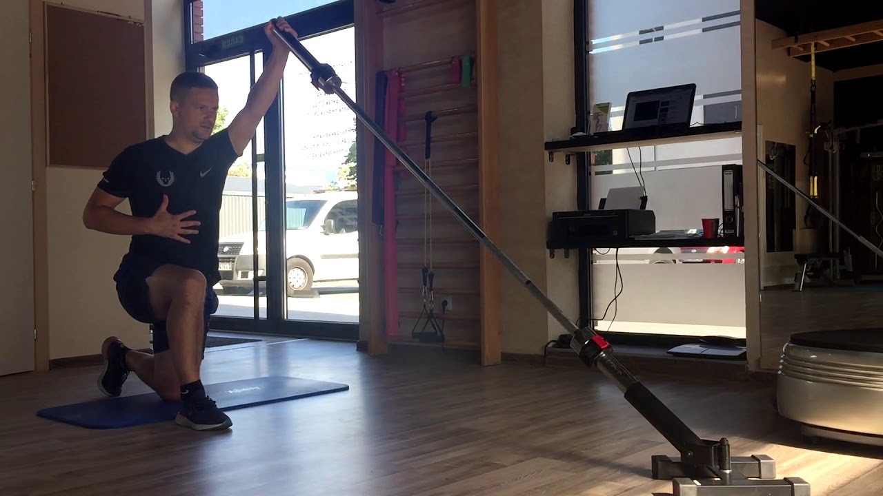 Corner shoulder press HALF KNEELING - Smart Fitness Novi Beograd - YouTube