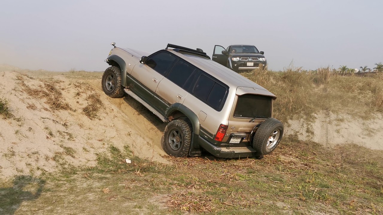 Land Cruiser 80 1HDT auto 4x4 sand climb - YouTube