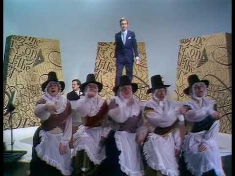 Monty Python - The Money Song (subtitled) - YouTube