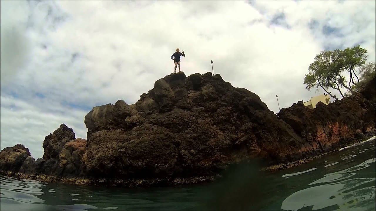 Jumping off of Black Rock, Kaanapali, Maui, Hawaii EPIC FAIL!!!!! - YouTube