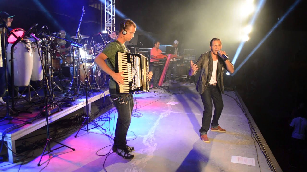 Banda Forro Abençoado - YouTube