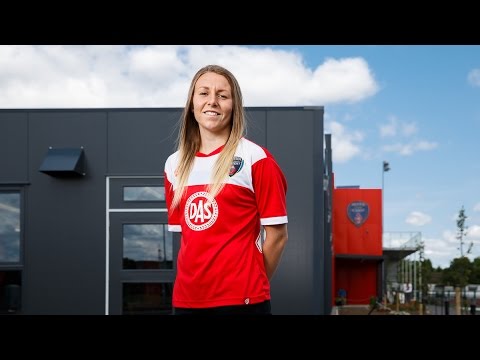 EXCLUSIVE: Hannah Short's First Interview For Bristol Academy WFC - YouTube