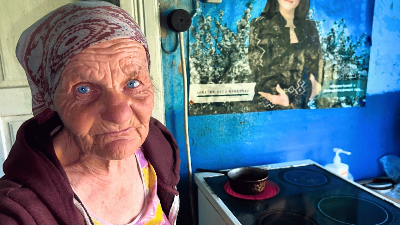 Life of a Lonely 87 -Year-Old Granny far from civilization - YouTube