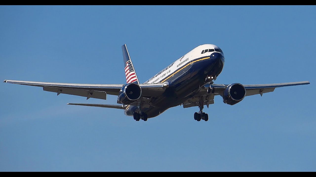 Aircraft On Final Approach - YouTube
