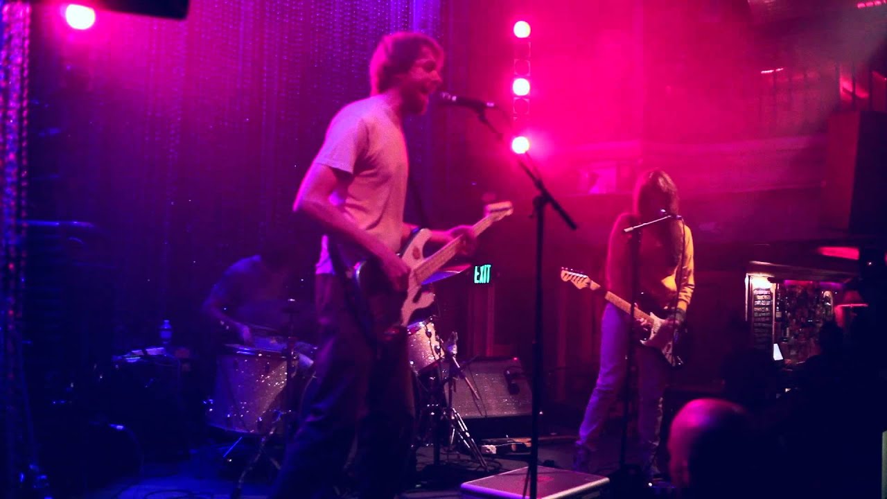 Magik Markers//Bonfire//@Johnny Brenda's - YouTube