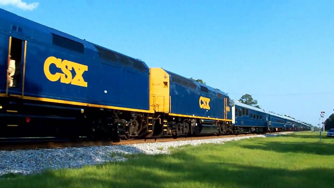 **Special** CSX Business Train Through Folkston - YouTube