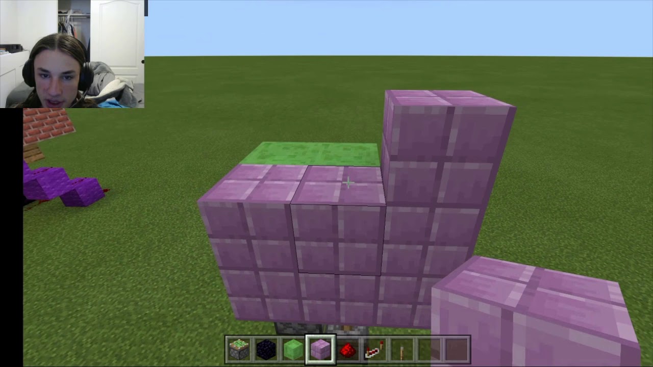 how to build a 2x2 flush slime door in minecraft bedrock edition - YouTube