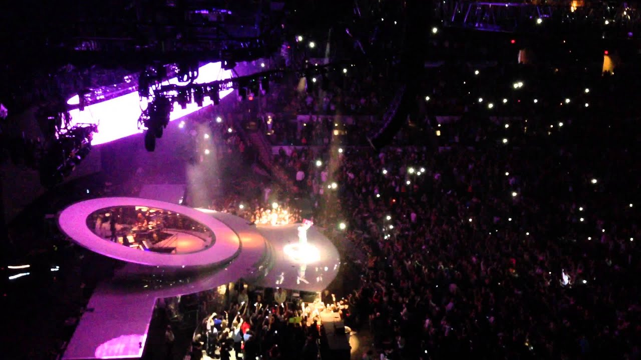 DRAKE :: Entrance AT&T Center San Antonio Texas 11/12/13 - YouTube