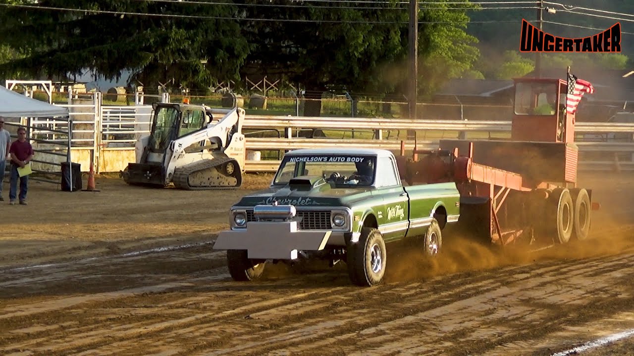 6200 Big Block 4x4 Pulling trucks @ Bullskin Truck Pulls - YouTube